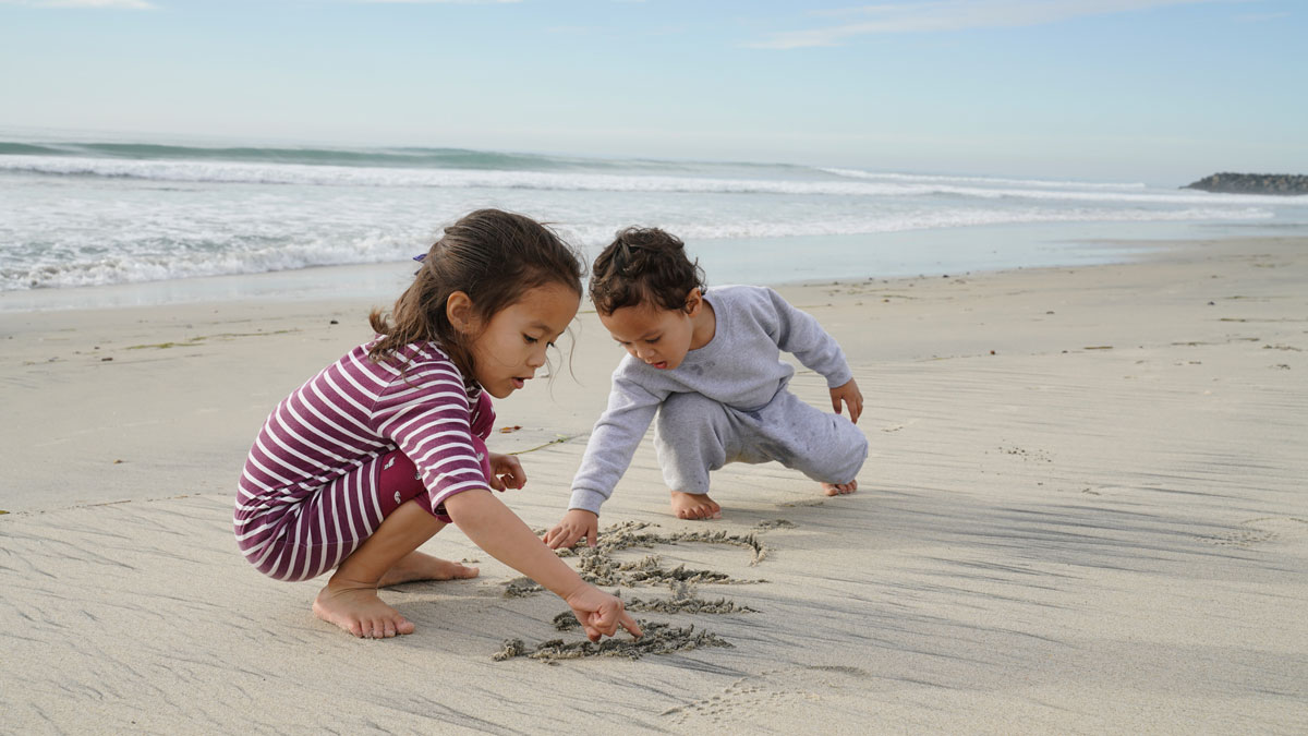 33 Beach Activities for Kids That Everyone Will Love - Tinybeans