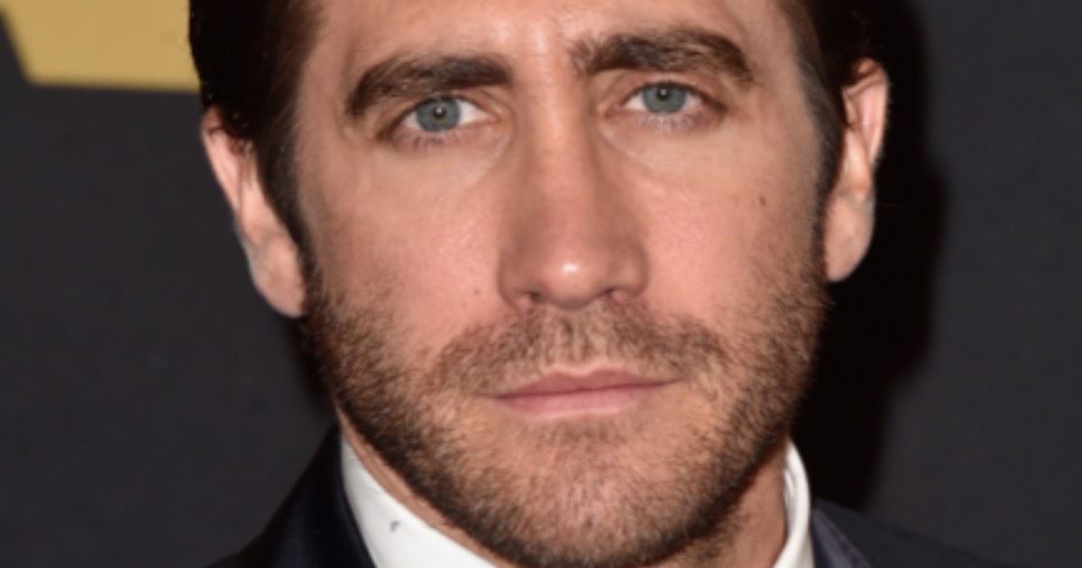 Jake Gyllenhaal Will Star in a Remake of Patrick Swayze Cult Fave ...