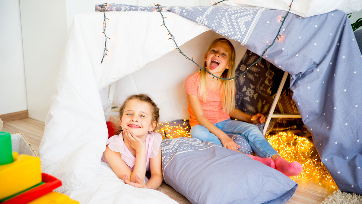 Sleepover: What Age and How to Know Your Child Is Ready