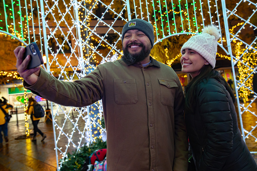 Holiday Lights & Delights - Tinybeans