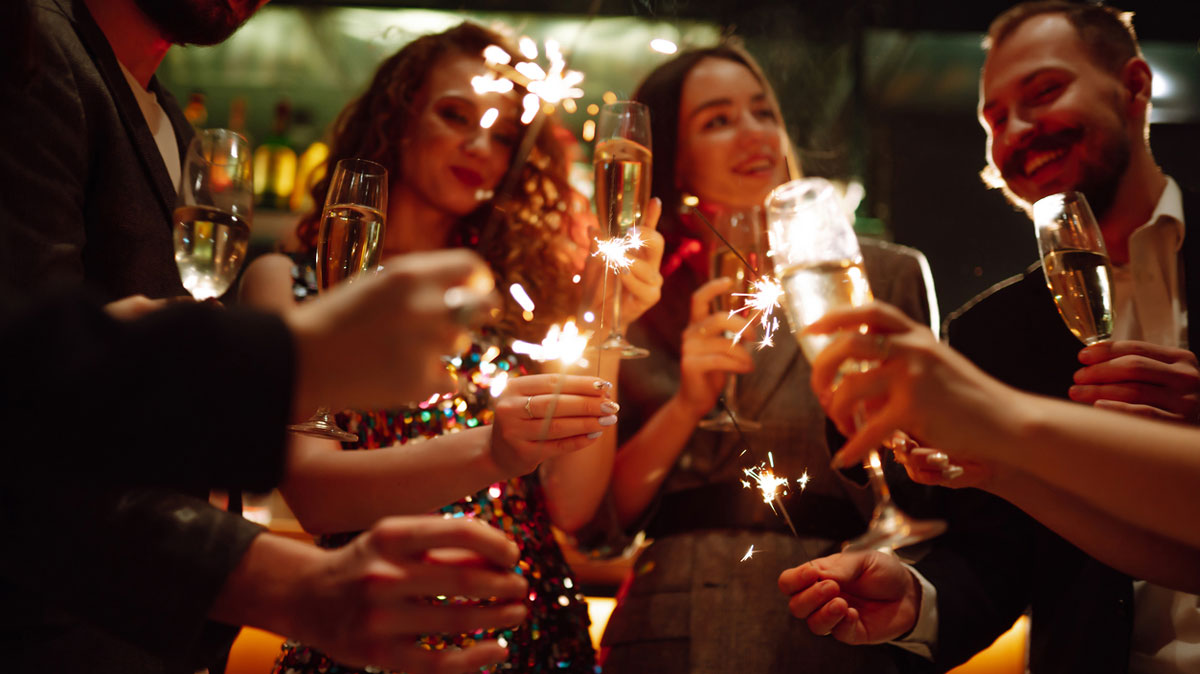 Being a Mom Who Doesn't Drink Over the Holidays Is Brutal