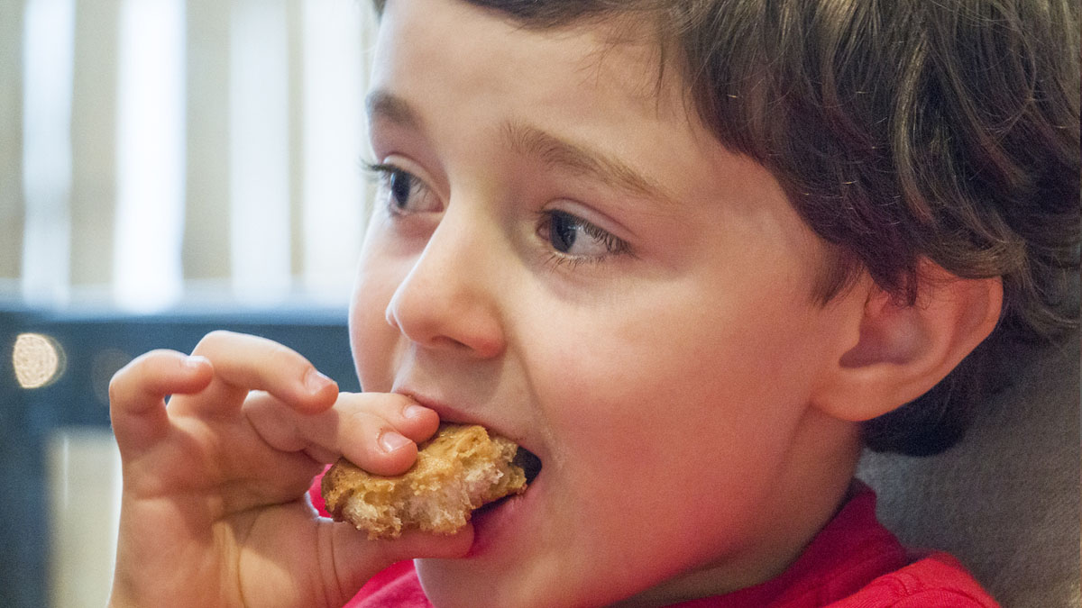 Dietitian: Why It's Totally Fine If Your Kid Lives on Chicken Nuggets