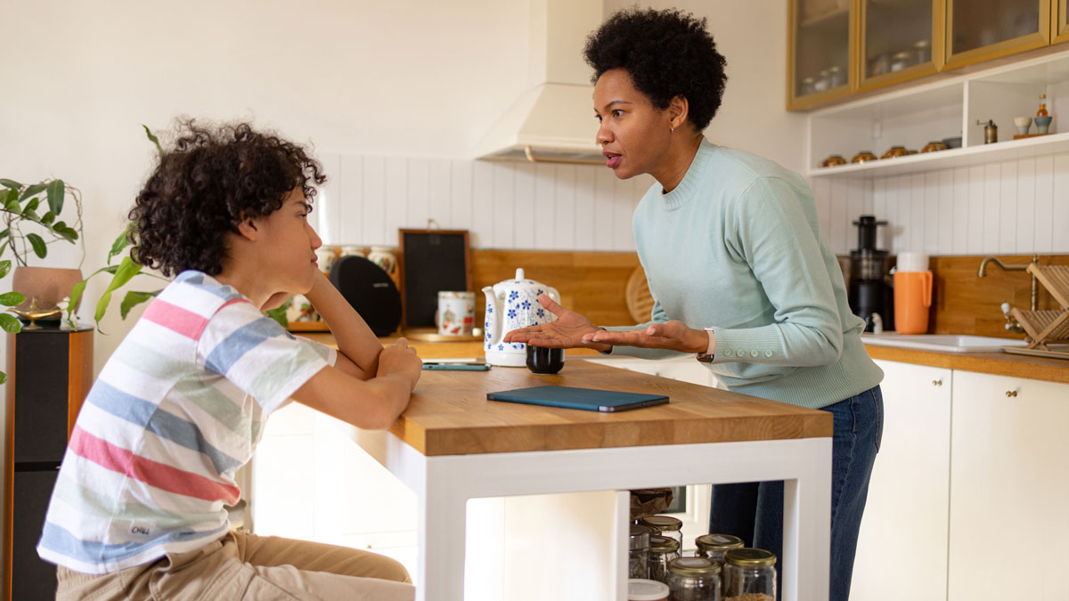 10 Common Discipline Mistakes Parents Often Make - Tinybeans