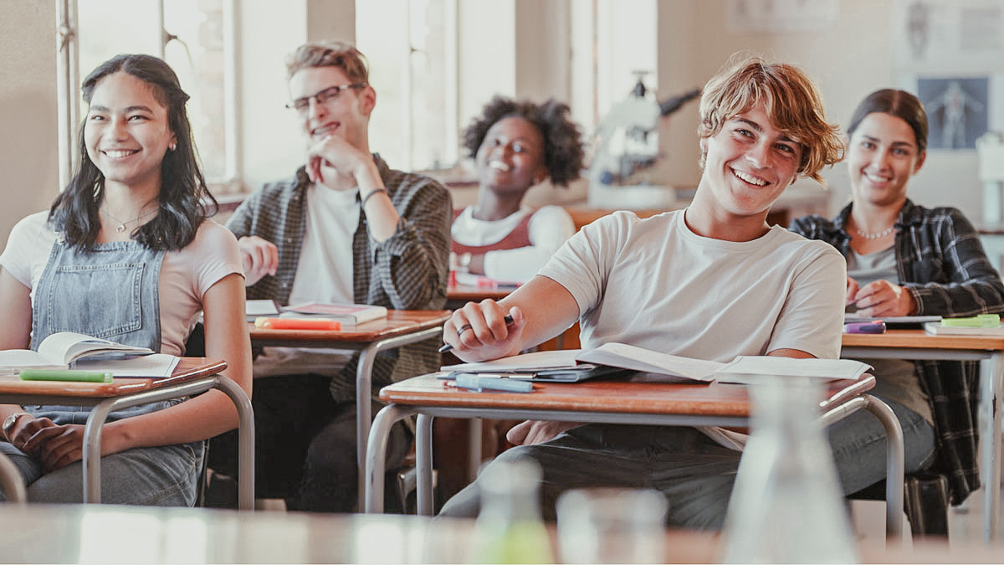 Teacher Explains What the Term Mewing Means - Tinybeans