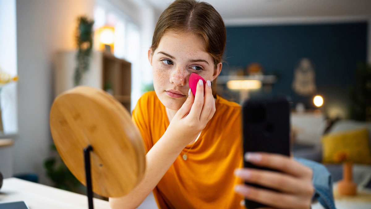 Dermatologist Shares 6 Do's & Don'ts for Healthy Tween Skin - Tinybeans