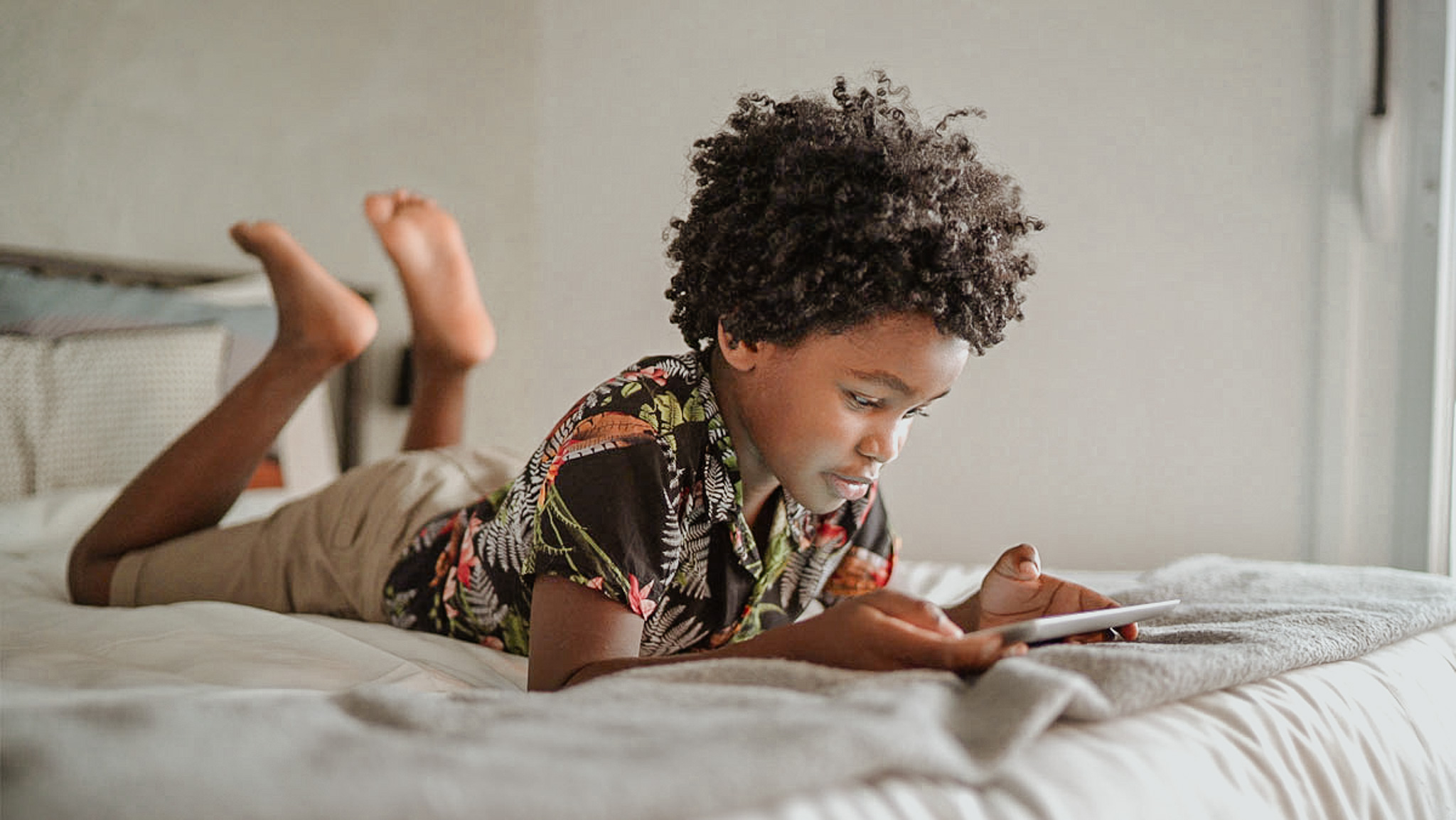 10 Internet Safety Tips for Kids & Internet Safety Facts for Parents