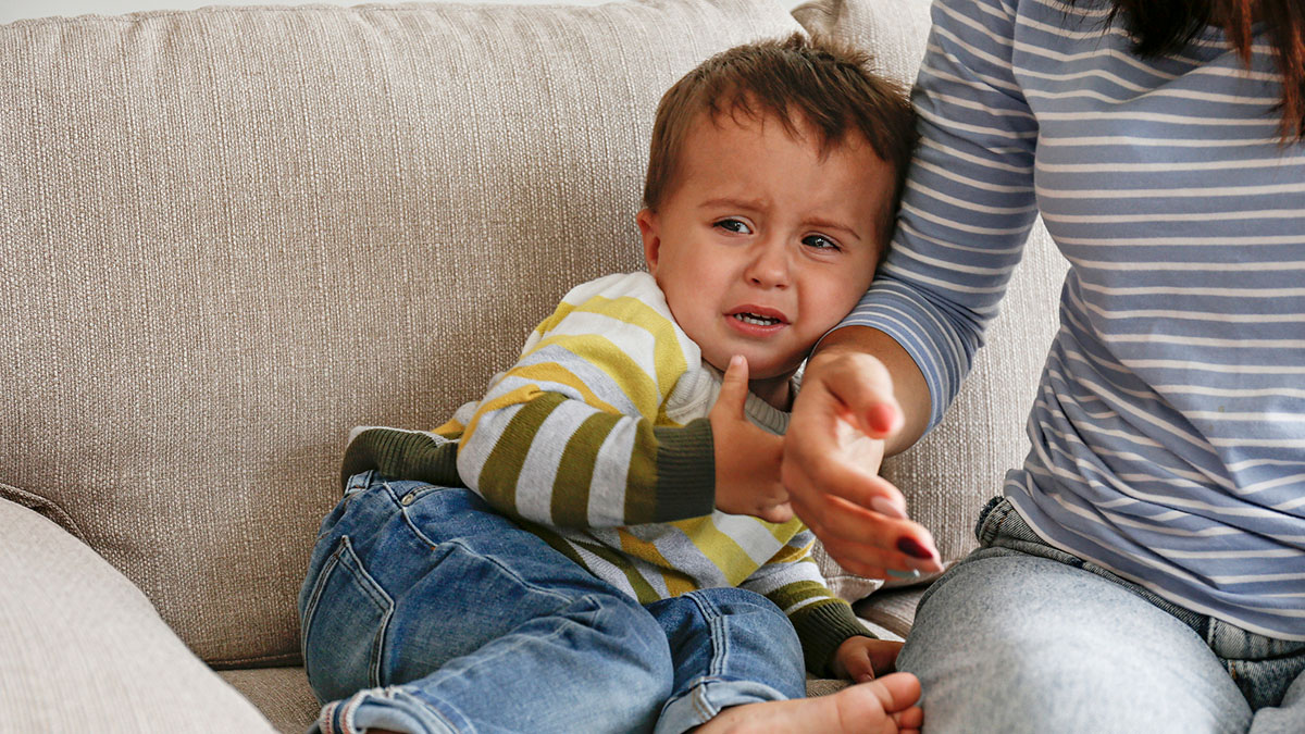 The Simple Way to End a Tantrum Quickly - Tinybeans
